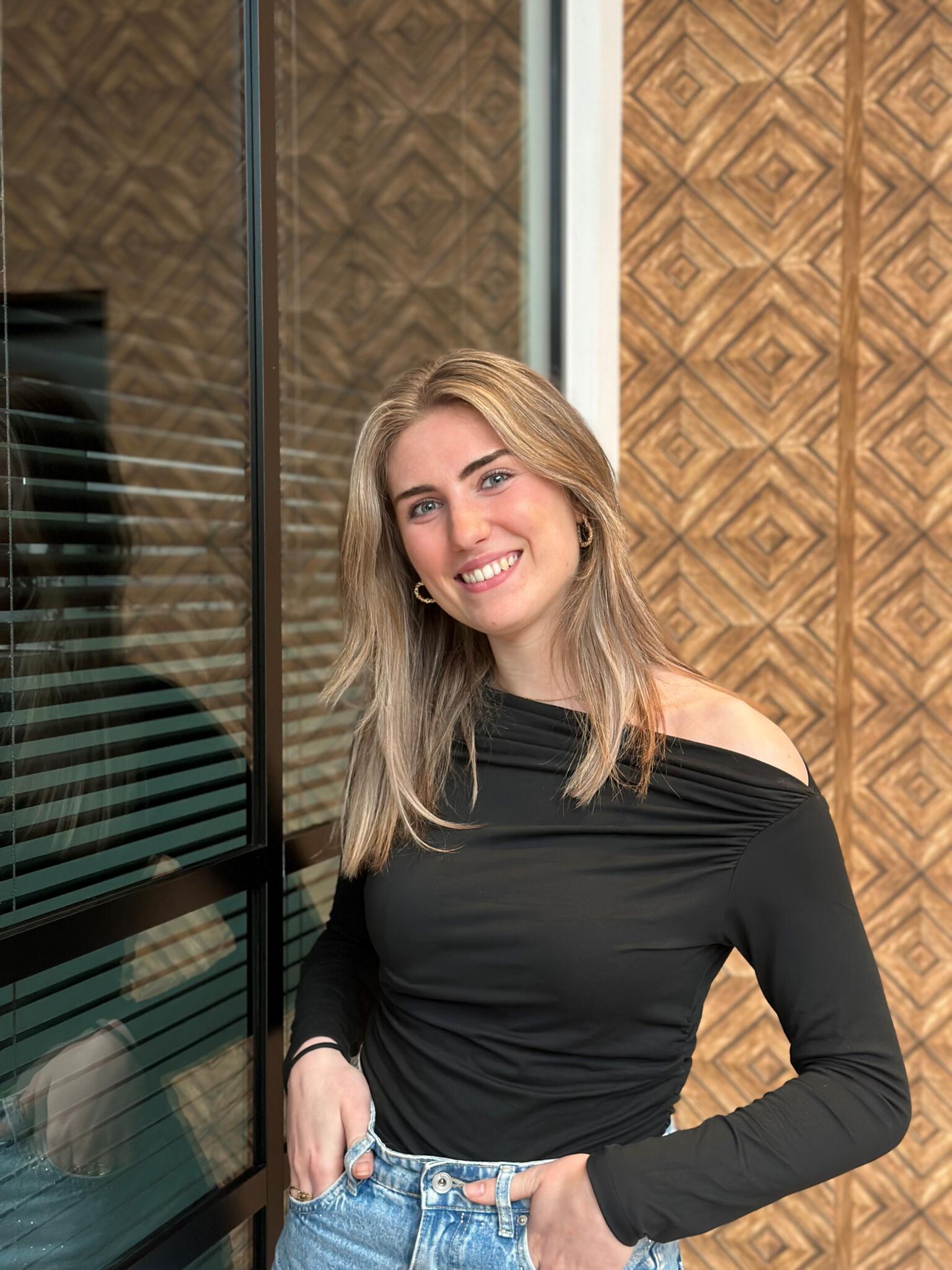 Even voorstellen; Manon Engels - VIND Makelaardij - Overloon